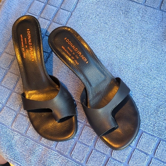 Donald J. Pliner | Shoes | Donald J Pliner 7 M Heels Needs New Heel ...